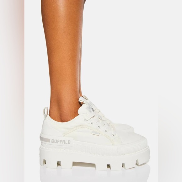 Buffalo London | Shoes | Buffalo London Raven Lo Chunky Platform ...